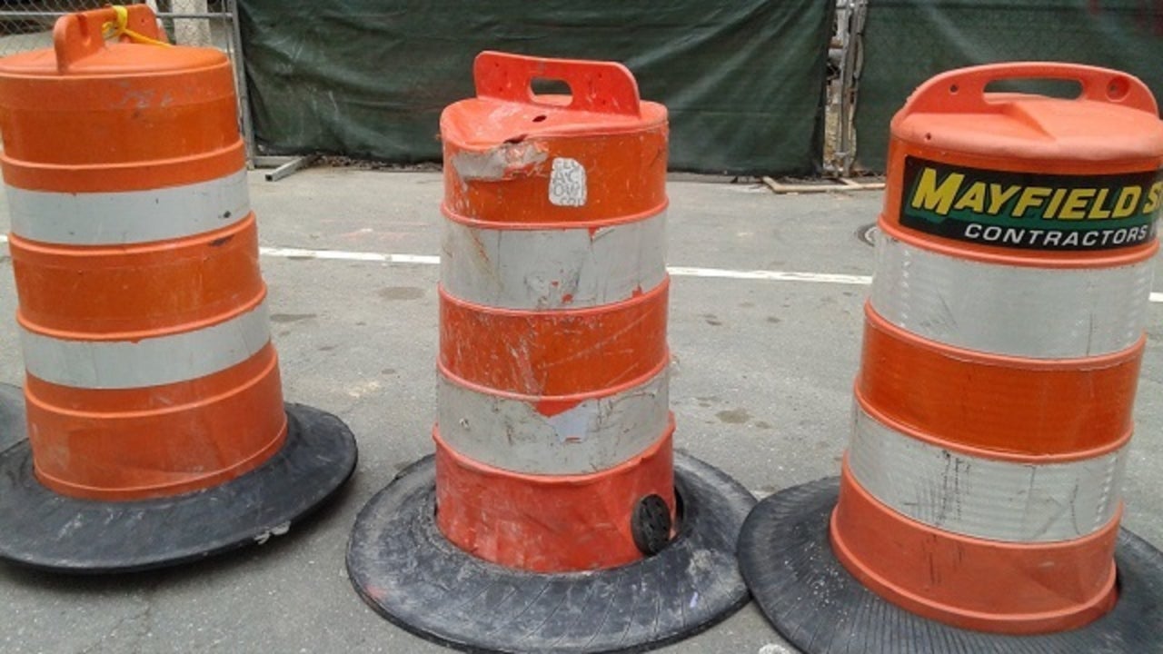 2 arrested after dressing as construction workers to try to enter the ...