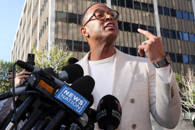 Don Lemon released with no bail as defense attorney strokes his ego ...