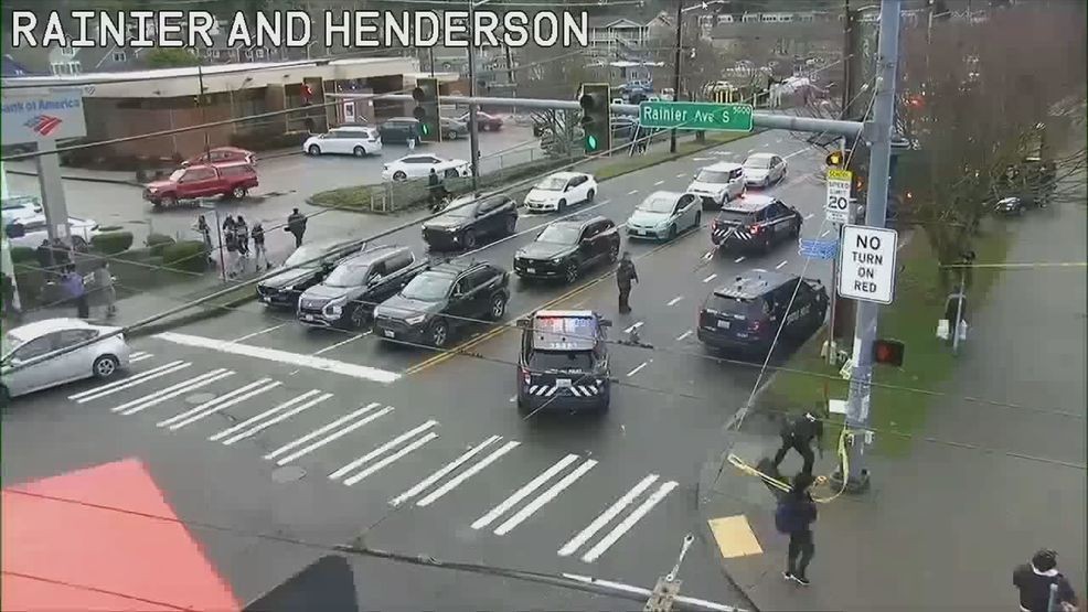 2 people killed in shooting near Rainier Beach High School