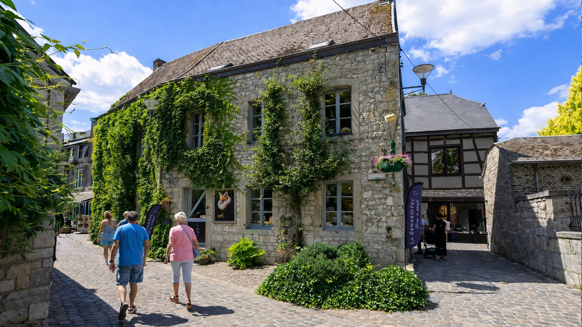 Durbuy Belgium scenic medieval streets and old houses (4K)