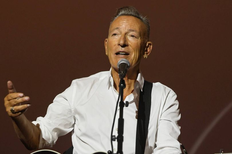White House slams Bruce Springsteen's 'irrelevant opinion' as anti-ICE ...