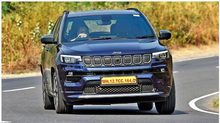 Jeep Compass gets massive discounts of up to ₹1.50 lakh this May across ...