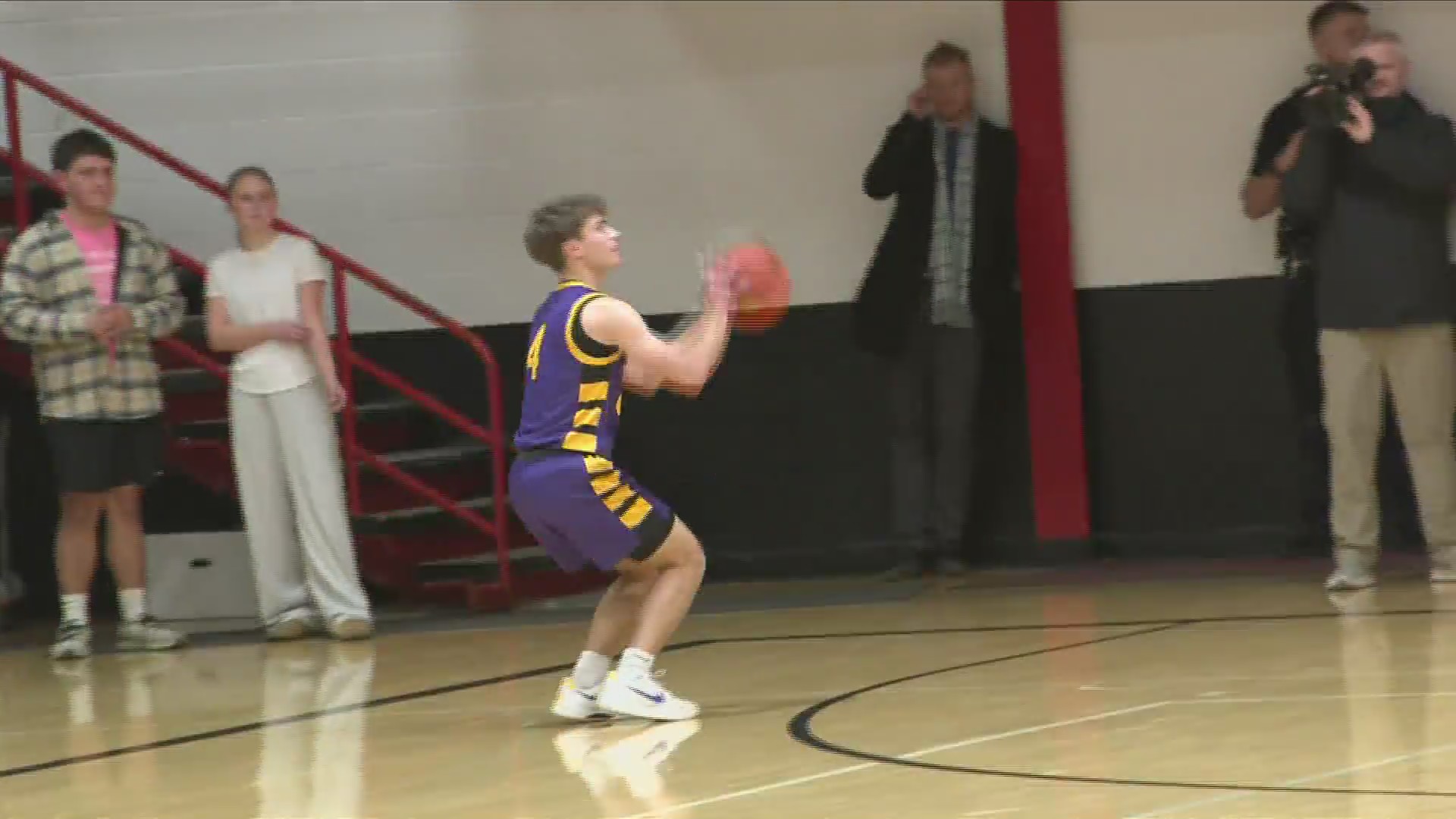 Central DeWitt boys' basketball holds on to beat Assumption, 64-62