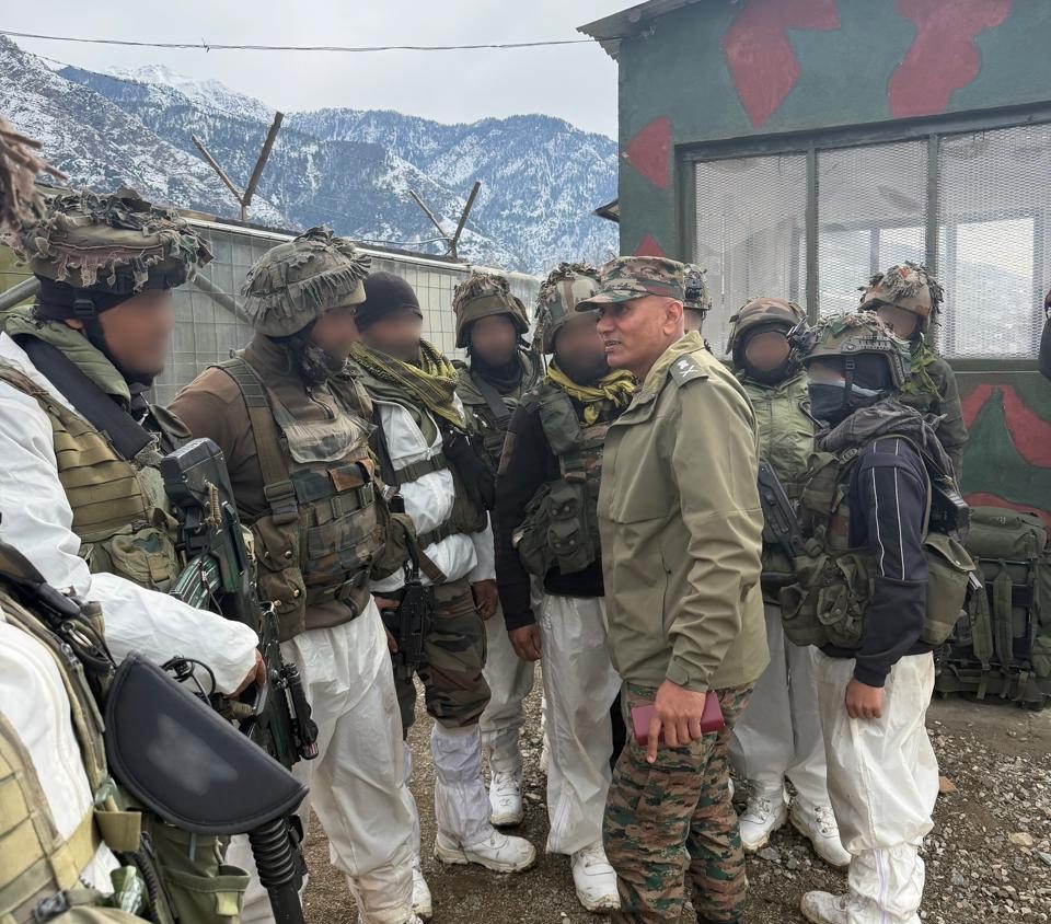 J-K: Army commander reviews counter-terror grid in Kishtwar amid ...