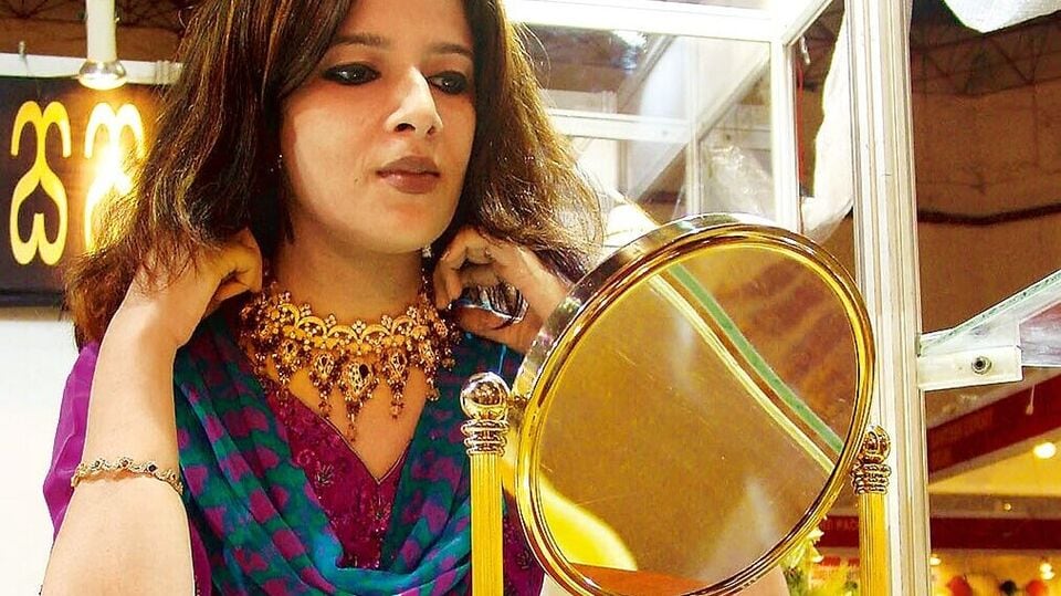 Gold, silver rates today under pressure on CME margin hike buzz. Union ...