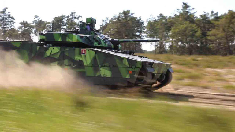 Uji coba CV90 MkIV Slovakia pertama dimulai di Swedia