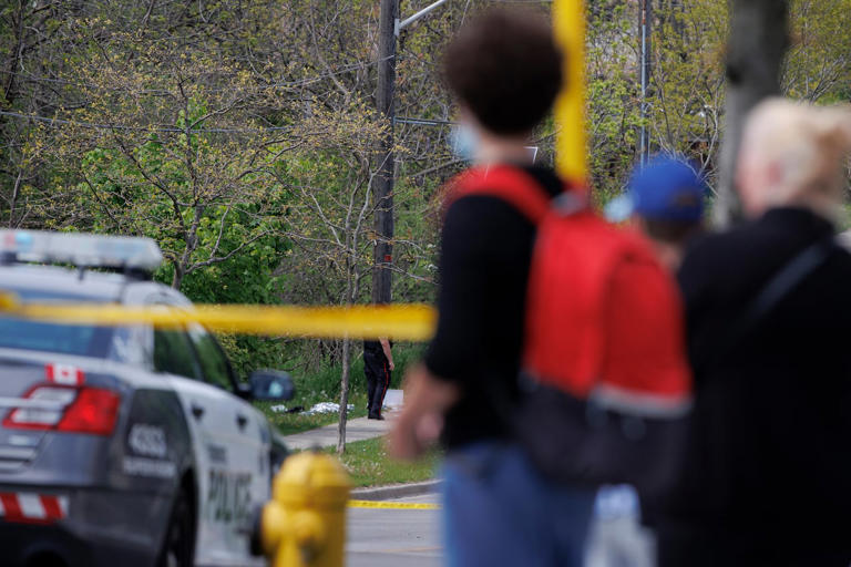 Changes to federal funding put Toronto youth violence prevention ...