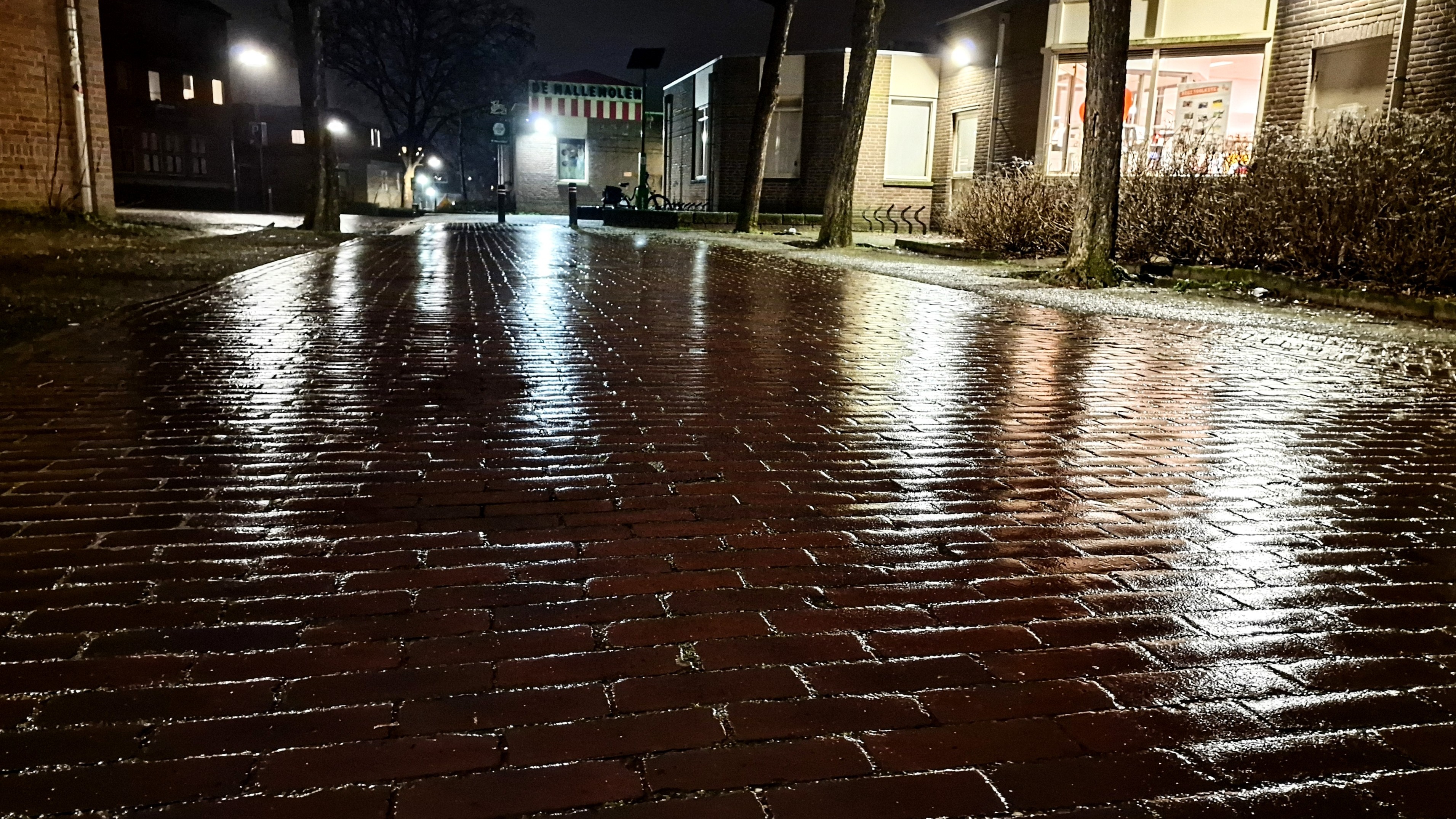Gladheid door ijzel in het noorden