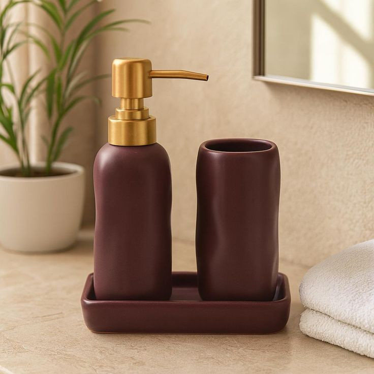 Distributeur de savon : 10 modèles tendances pour twister votre déco de ...