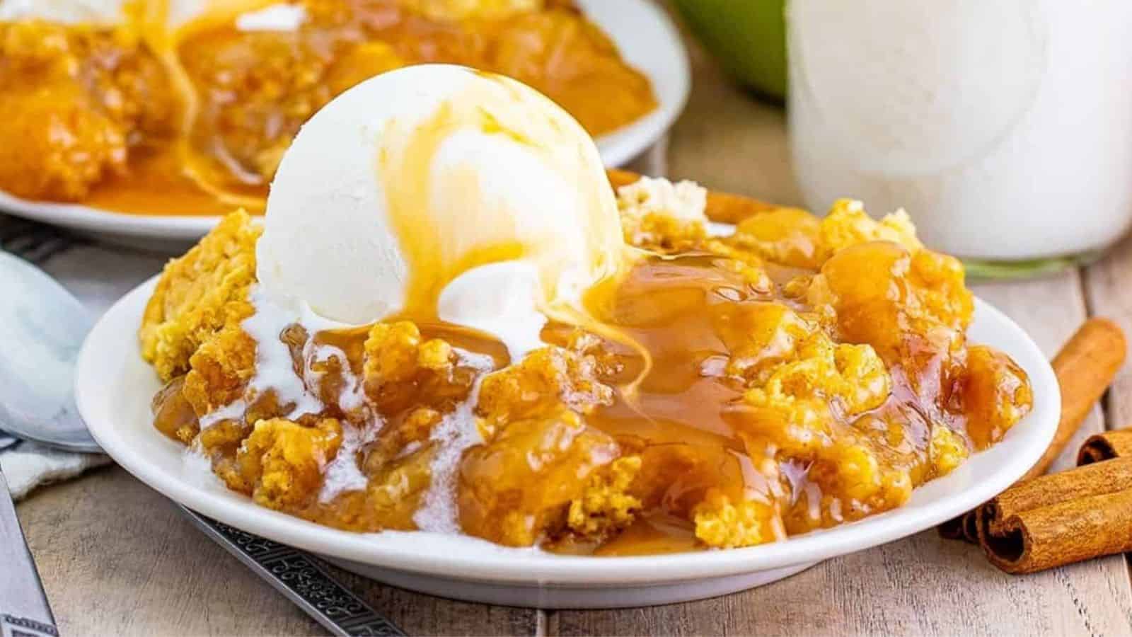 16 dump cakes so good, no one will believe how easy they are
