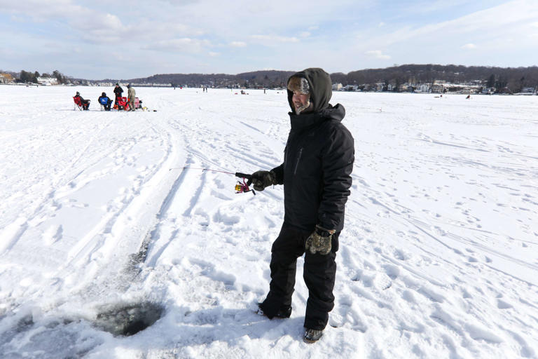 Ice fishing is back in NJ.! Massive lake is finally solid enough for ...