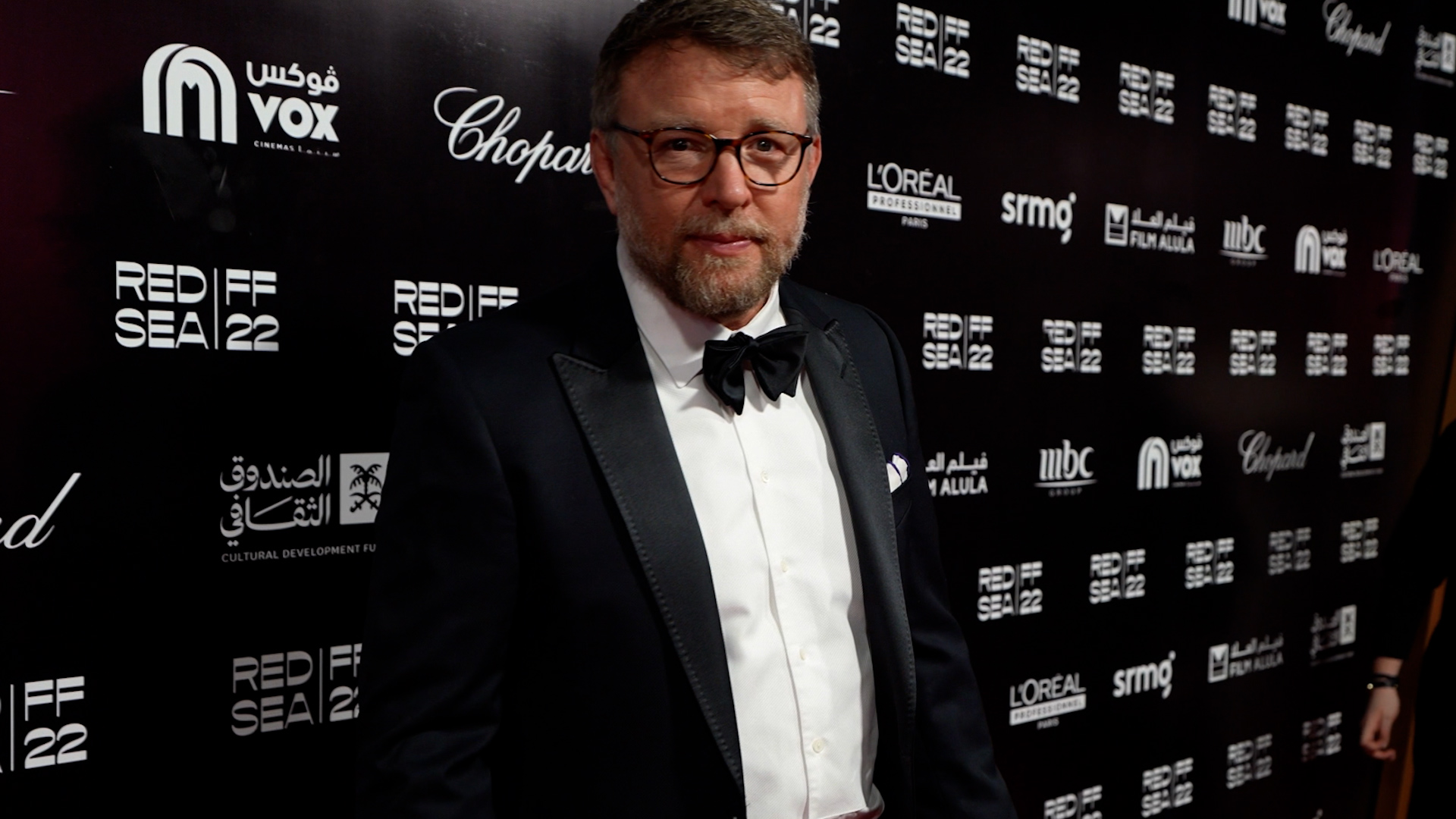 O drama policial de Guy Ritchie que não conseguiu refazer as filmagens ...