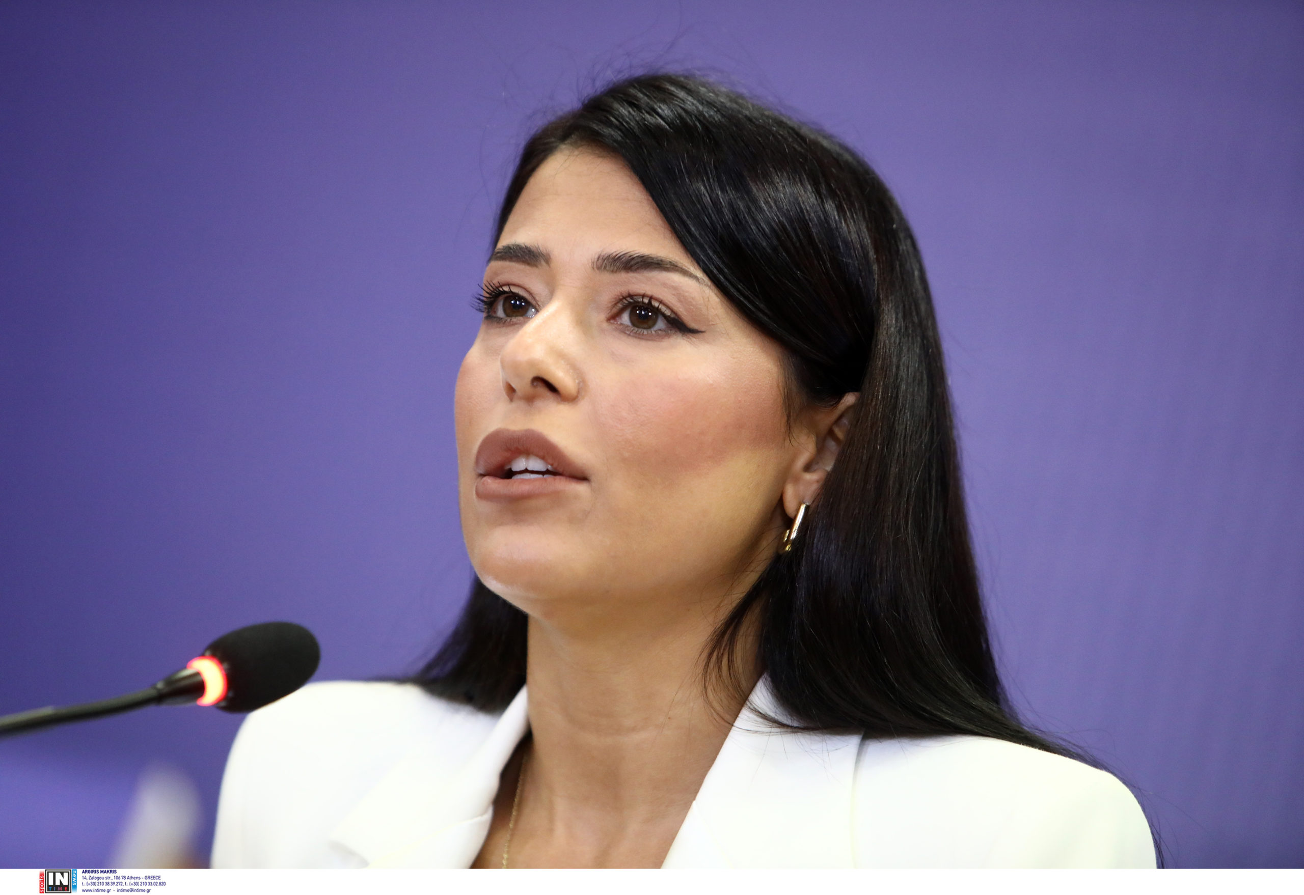 Λατινοπούλου προς Πλεύρη: Αντί για ψεύτικη εικόνα με τη σημαία στα Ίμια ...
