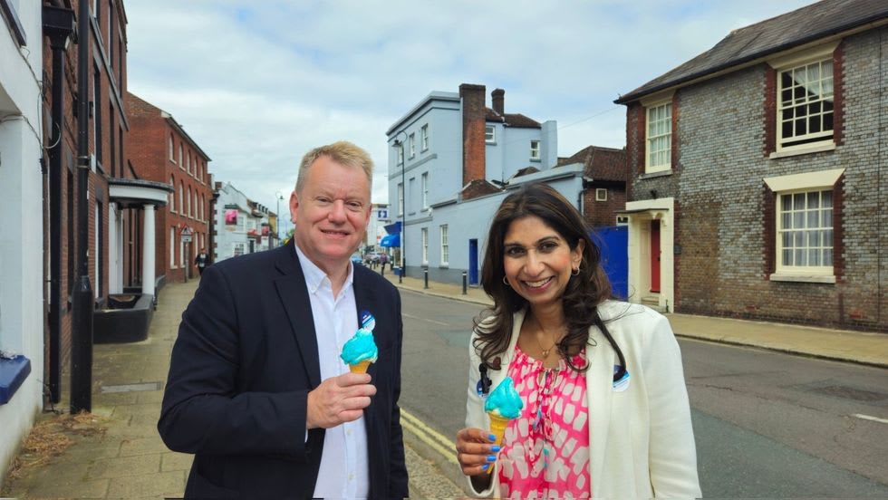 Tory grandee refuses to rule out Reform defection as clock ticks on ...