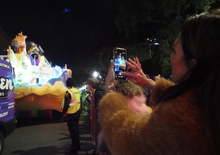 Doubleheader parade kicks off Mardi Gras festivities in Mobile
