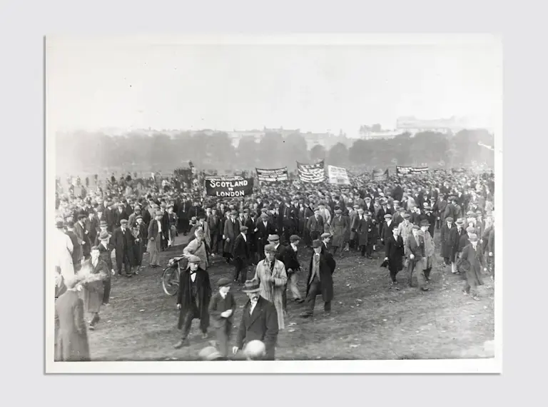 No working, no shopping: Thousands of people hit the Trump ...