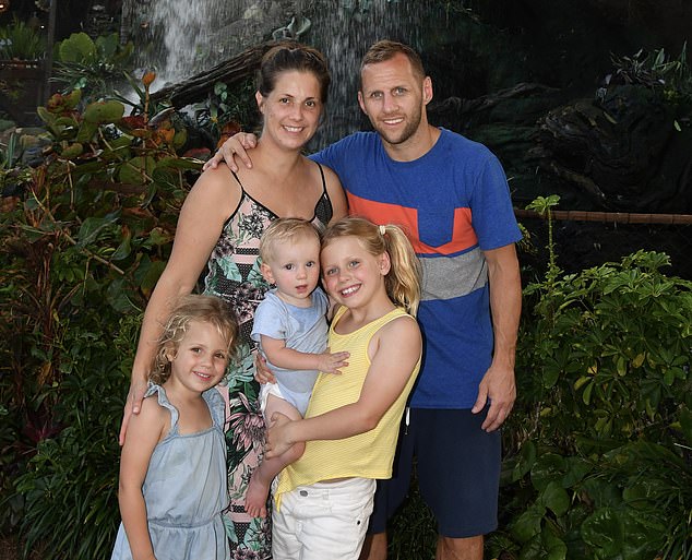 Rob Burrow's widow reveals tragic rugby star told her to find love ...