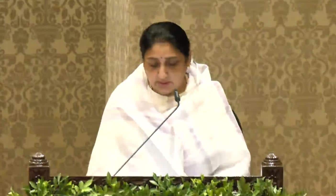 Sunetra Pawar Sworn In As Deputy CM, Sharad Pawar Hints At NCP Reunion ...