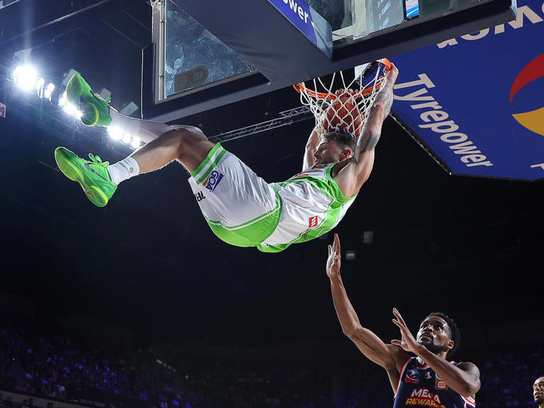 Suspended star’s absence exposes key chasm; 21-point half powers brave ...