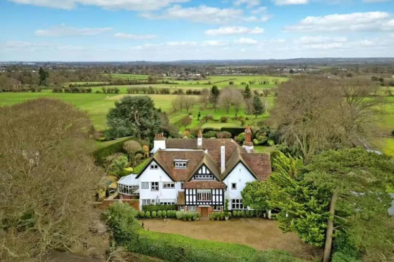 Inside Terry Wogan's £3.25m home still on the market 10 years after his ...