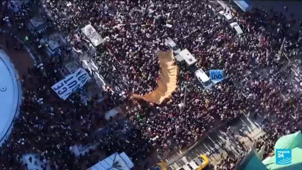 Thousands take to streets in Minnesota and across US to protest ICE