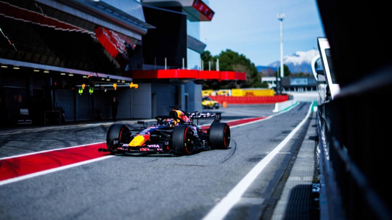 Test F1 Barcellona: affidabilità già alta, Mercedes e Ferrari ok, Aston ...