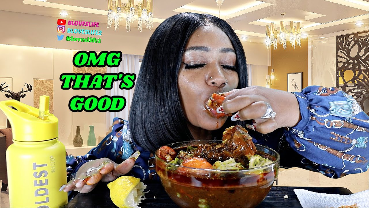 Jumbo shrimp, sausage, and broccoli seafood boil