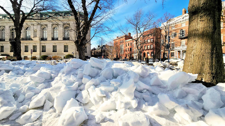 CWG live: Cold near peak intensity today as gustier winds deliver ...