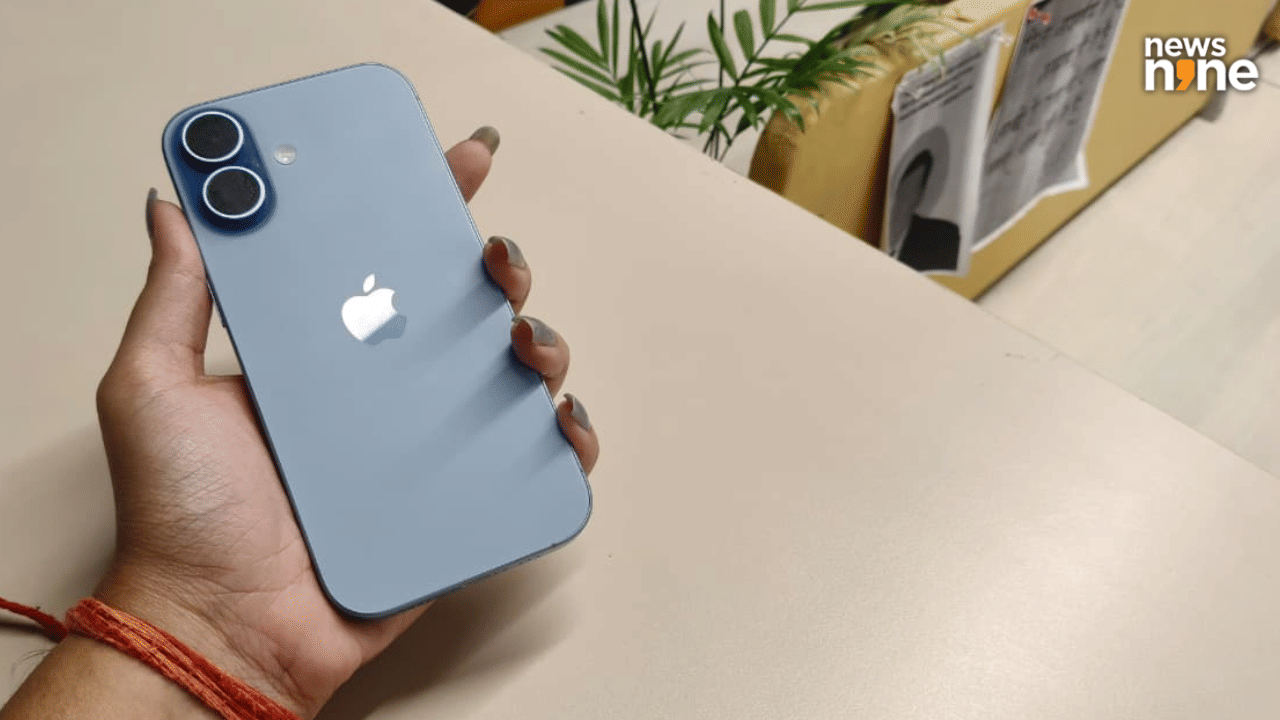IPhone 17 gets big price cut on Flipkart with SBI and Axis Bank card offers