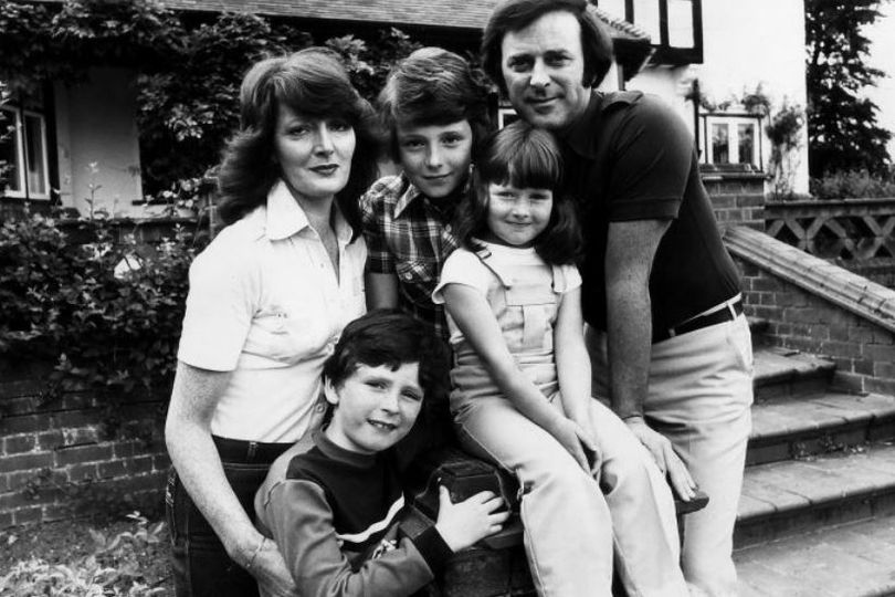 Inside Terry Wogan's £3.25m home still on the market 10 years after his ...