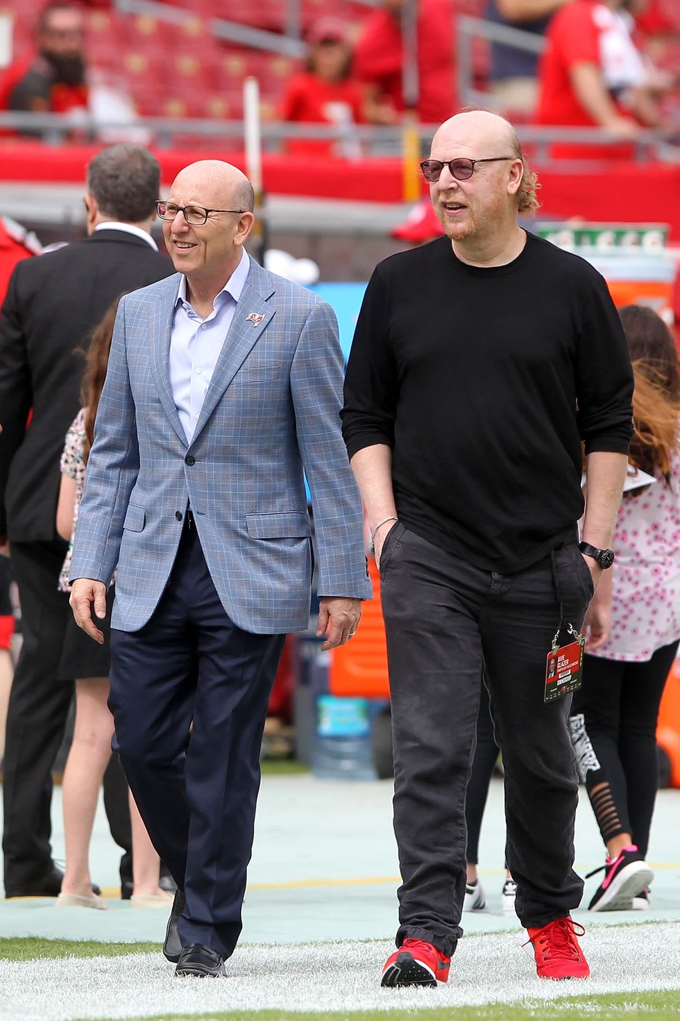 Man Utd hero blasts the Glazers and Sir Jim Ratcliffe as fans plan for ...