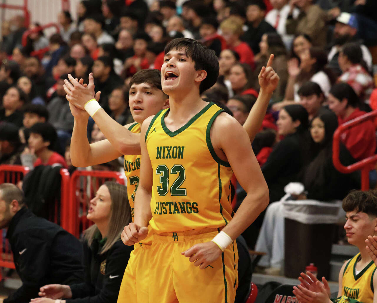 Nixon's 28-0 run leads to rivalry blowout