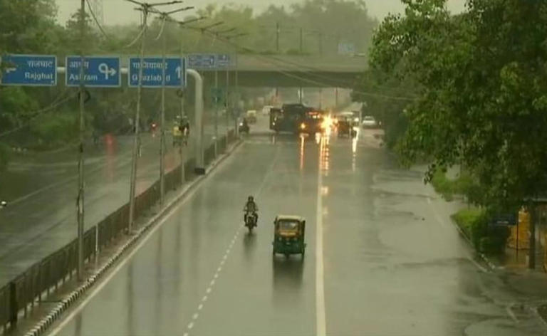 Heavy rain, thunderstorm hit parts of Delhi, bring relief from heat