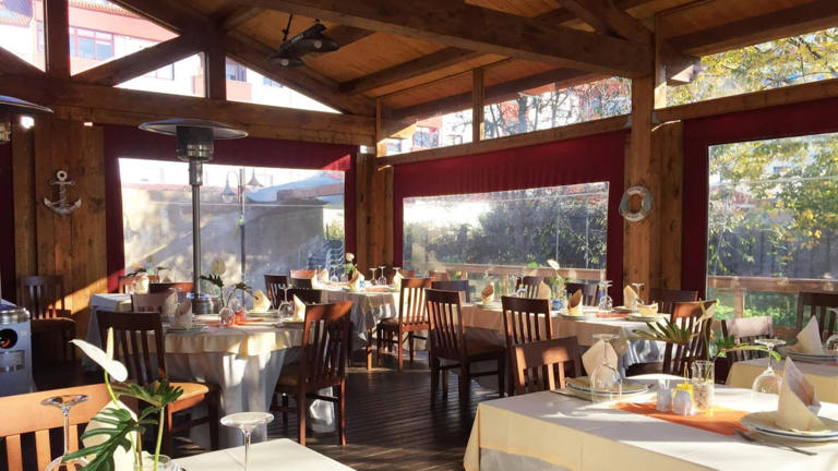 El restaurante cerca de Vigo que destaca por sus mariscos frescos ...