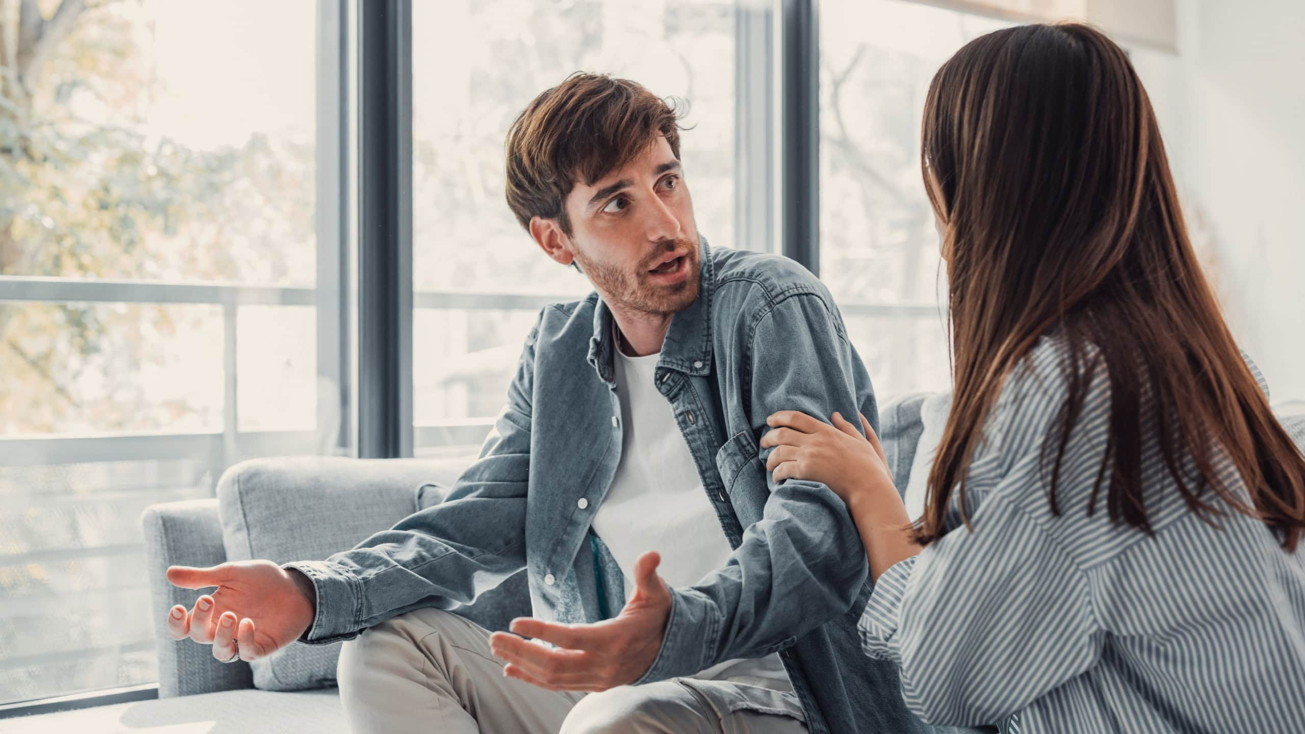 Never fitting in as a kid can quietly shape 10 adult behaviors