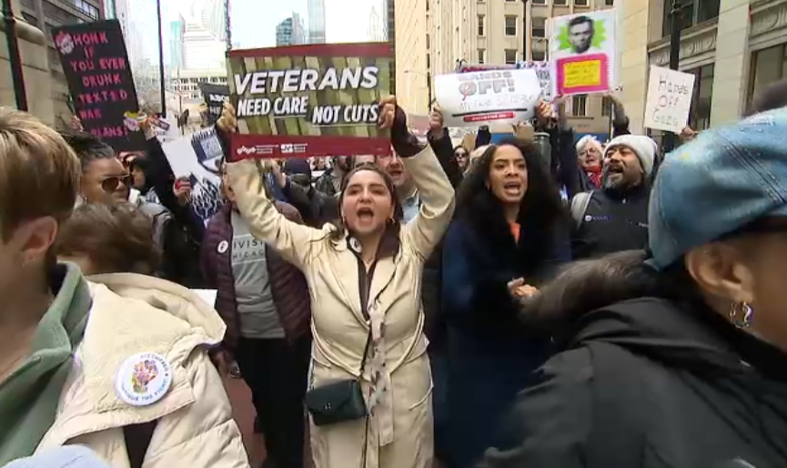 Hospital en Minnesota cuestiona argumento de ICE sobre las heridas de ...