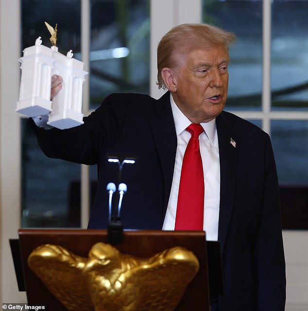 Trump's 'Triumphal Arch' revealed as he picks specific height to honor ...