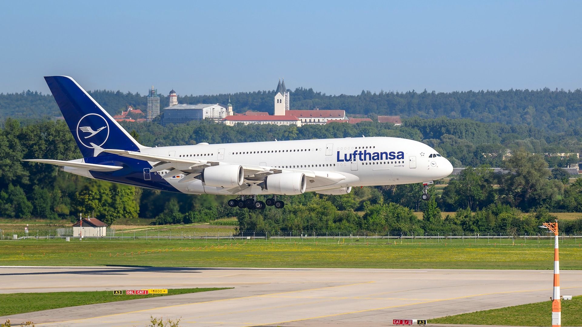 Aisle access for all: Lufthansa’s new A380 business class cabin set for ...