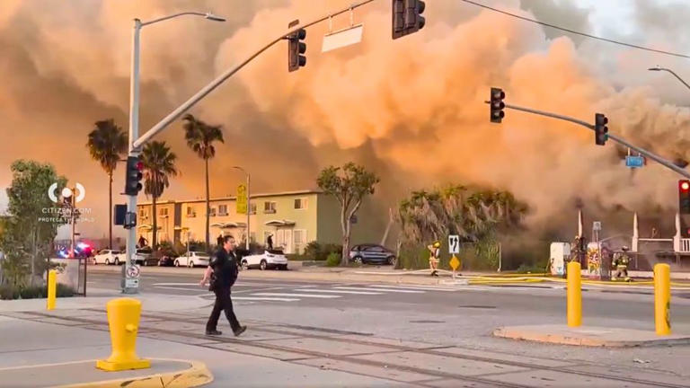 Nearly 100 firefighters battle blaze at boarded-up San Pedro church