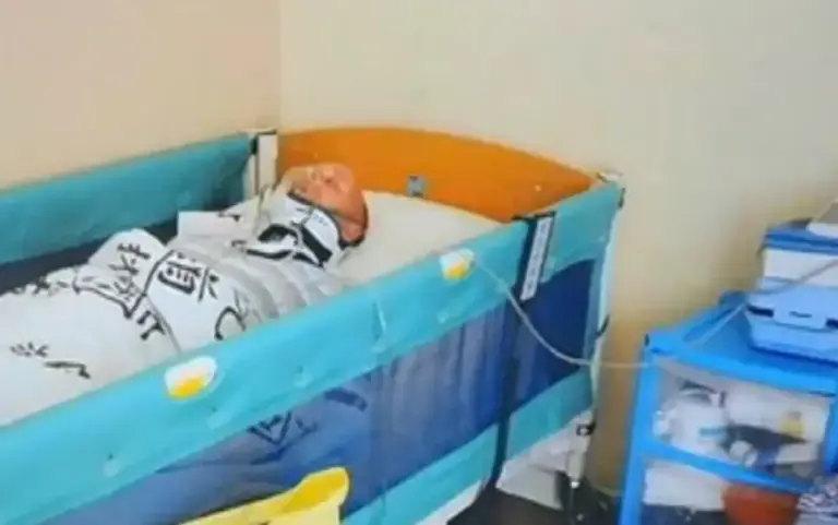 Hombre finge estar en coma durante dos años para escapar de la prisión