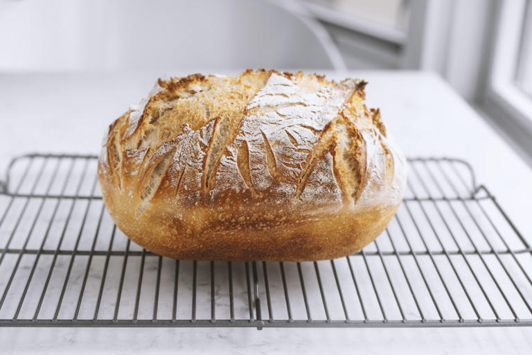 The best way to store homemade bread, according to pro bakers