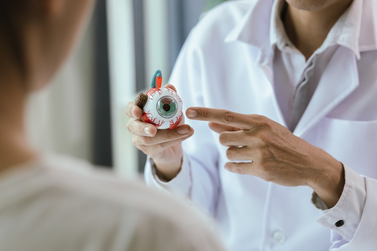 La cataracte : ce que votre médecin ne vous dira pas toujours