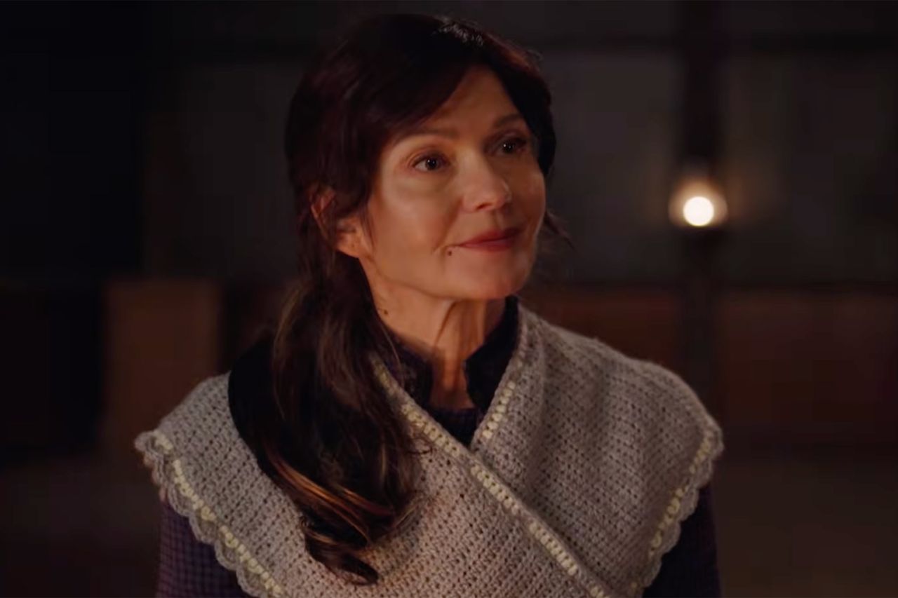 Bethany Joy Lenz and Benjamin Ayres are 'Building Hope' in Hallmark's ...