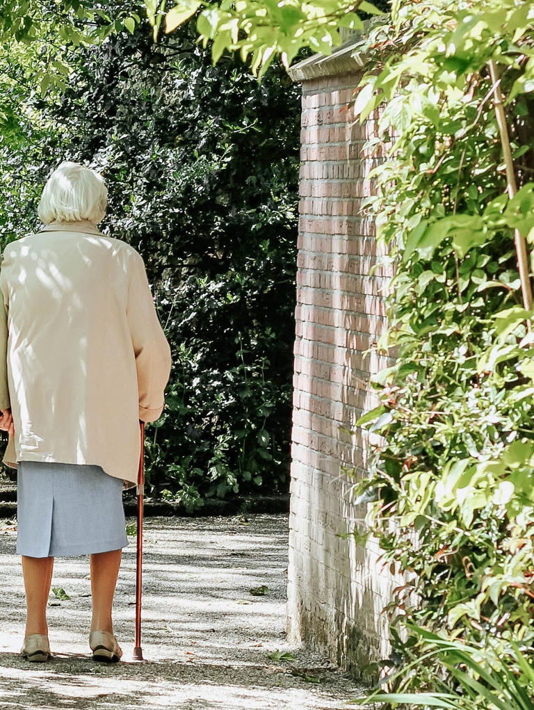 91-year-old woman collects pop tabs for the most unexpected reason