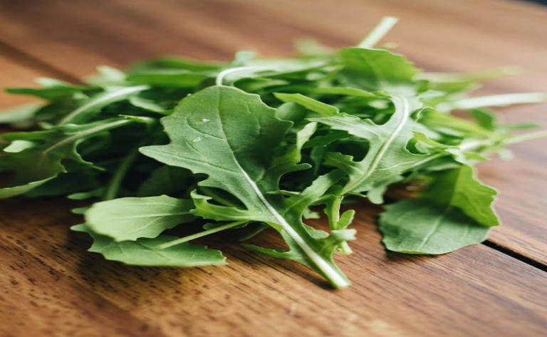 The surprising health (and bedroom) benefits of arugula, according to ...
