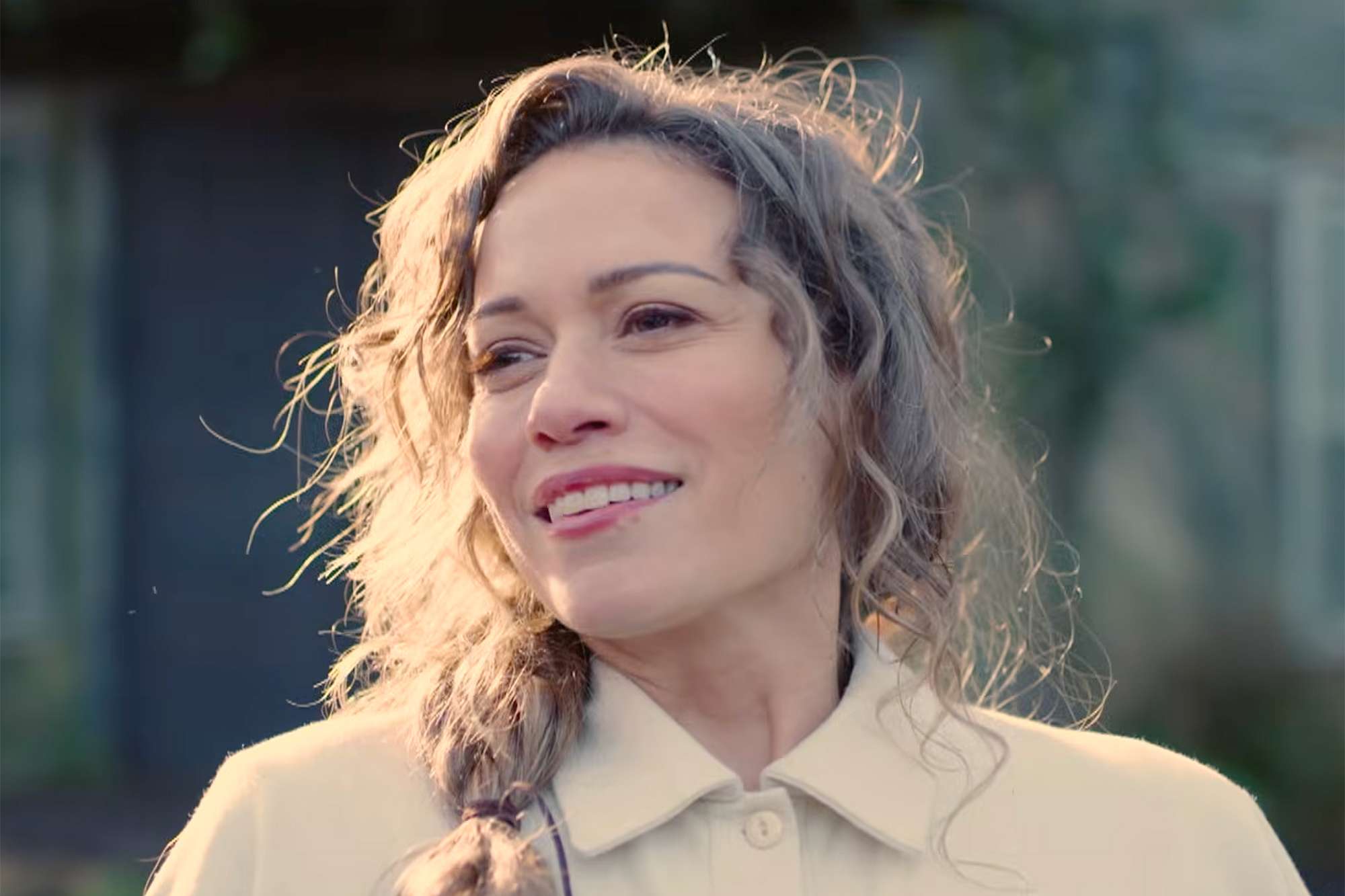 Bethany Joy Lenz and Benjamin Ayres are 'Building Hope' in Hallmark's ...