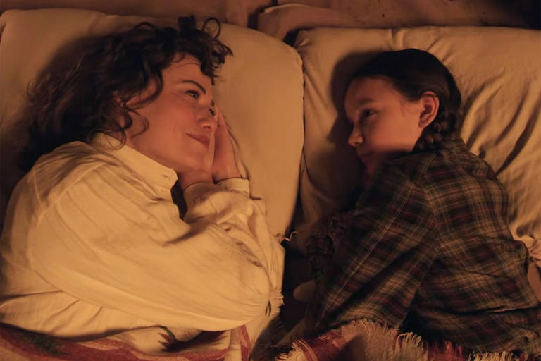 Bethany Joy Lenz and Benjamin Ayres are 'Building Hope' in Hallmark's ...