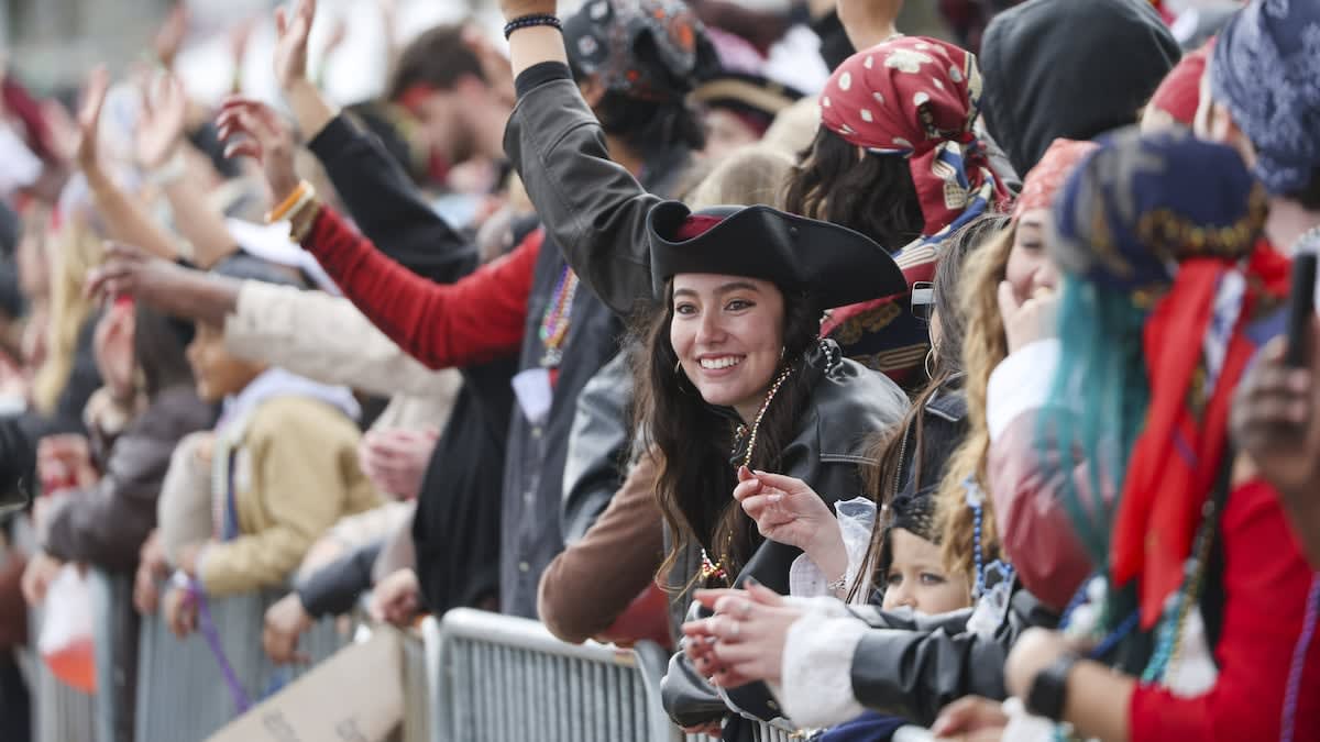 Live: Gasparilla 2026 parade updates