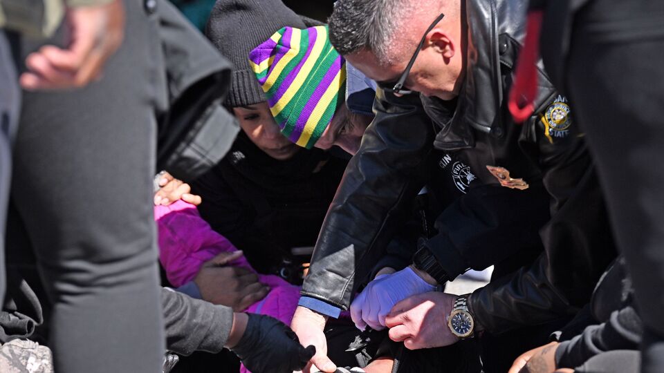 Louisiana Mardi Gras parade shooting leaves six injured, child in ...