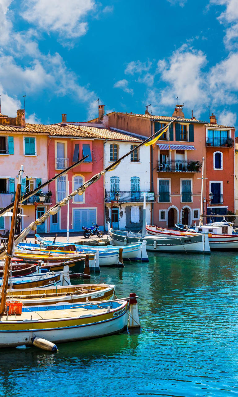 8 fairytale towns in France that look straight out of a storybook